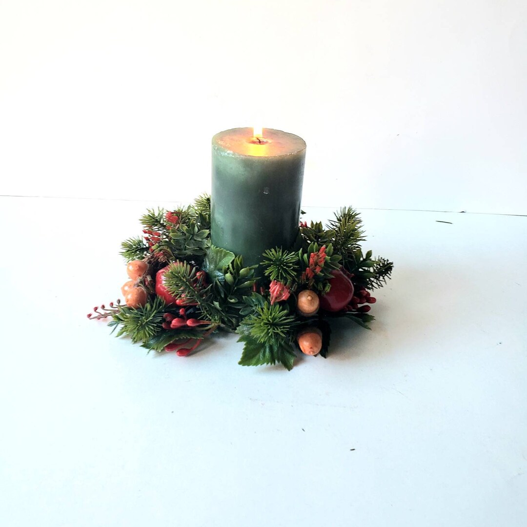 70s Christmas Holiday Decor/vintage Plastic Candle Ring Arrangement ...