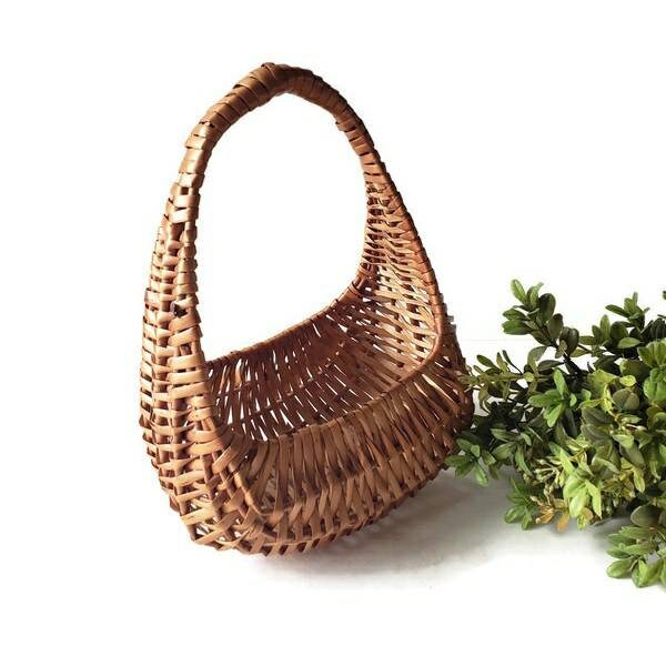 Small Wicker Basket - Etsy