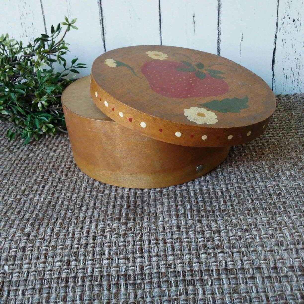 Vintage Hand Painted Cheese Box/ Strawberry Decor/round Wood | Etsy
