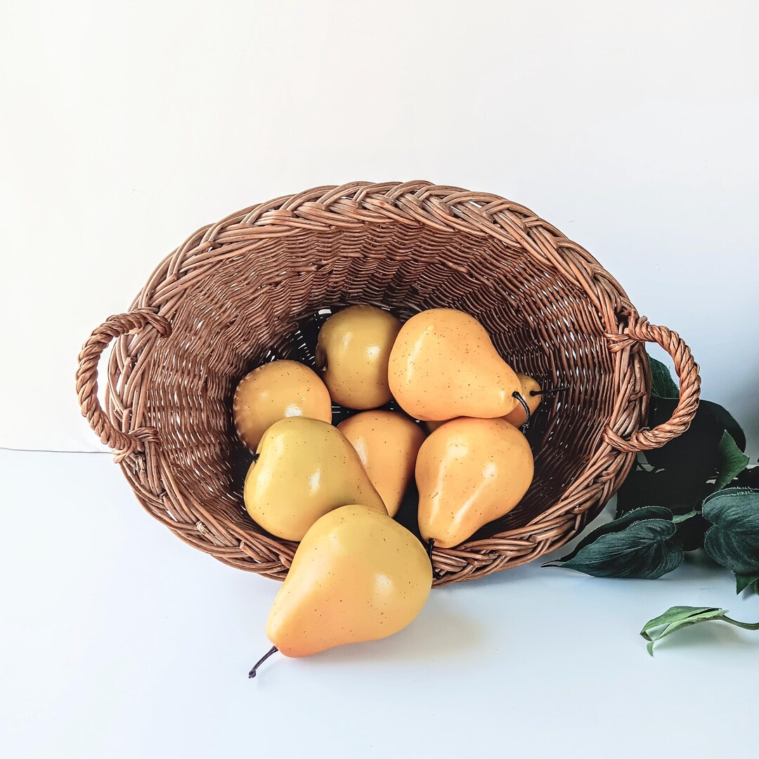 8 Piece Artificial Plastic Yellow Green Pear Fruit / Realistic Faux ...