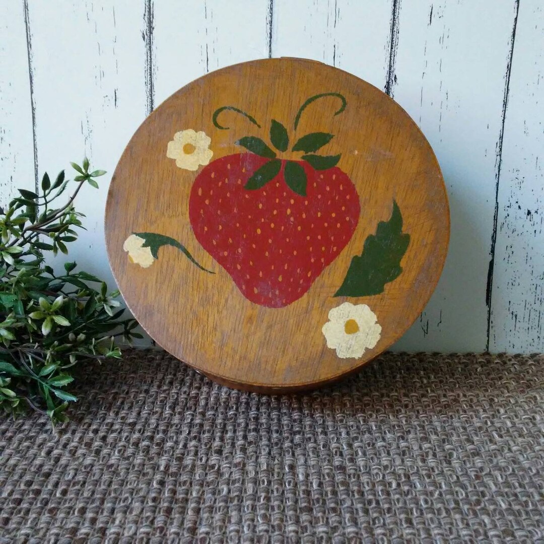 Vintage Hand Painted Cheese Box/ Strawberry Decor/round Wood Cheese Box ...