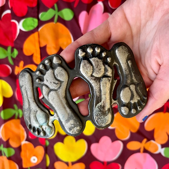 Vintage 1970s Risque Feet Foot Belt Buckle Silver Nov… - Gem