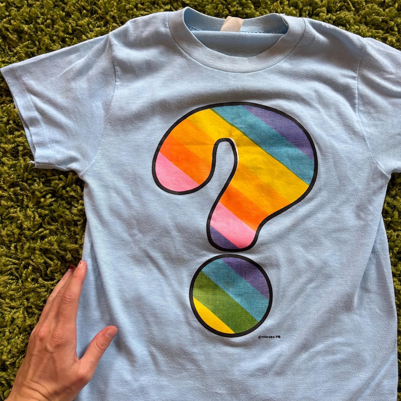Vintage 1970s 80s Rainbow Question Mark Light Blue Graphic Tee T Shirt ...