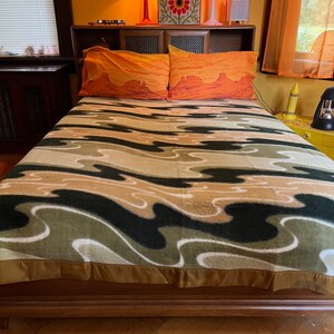 Vintage 1970s Vera Brown Earth Tone Wave Fuzzy Acrylic Blanket // 70s ...