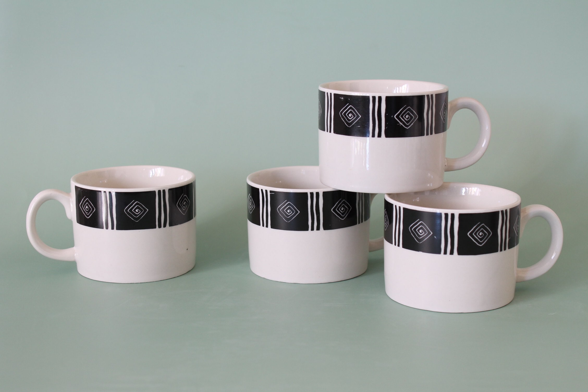 Vintage Black and White Mug Set, 1995 Majesticware by Sakura "inca ...