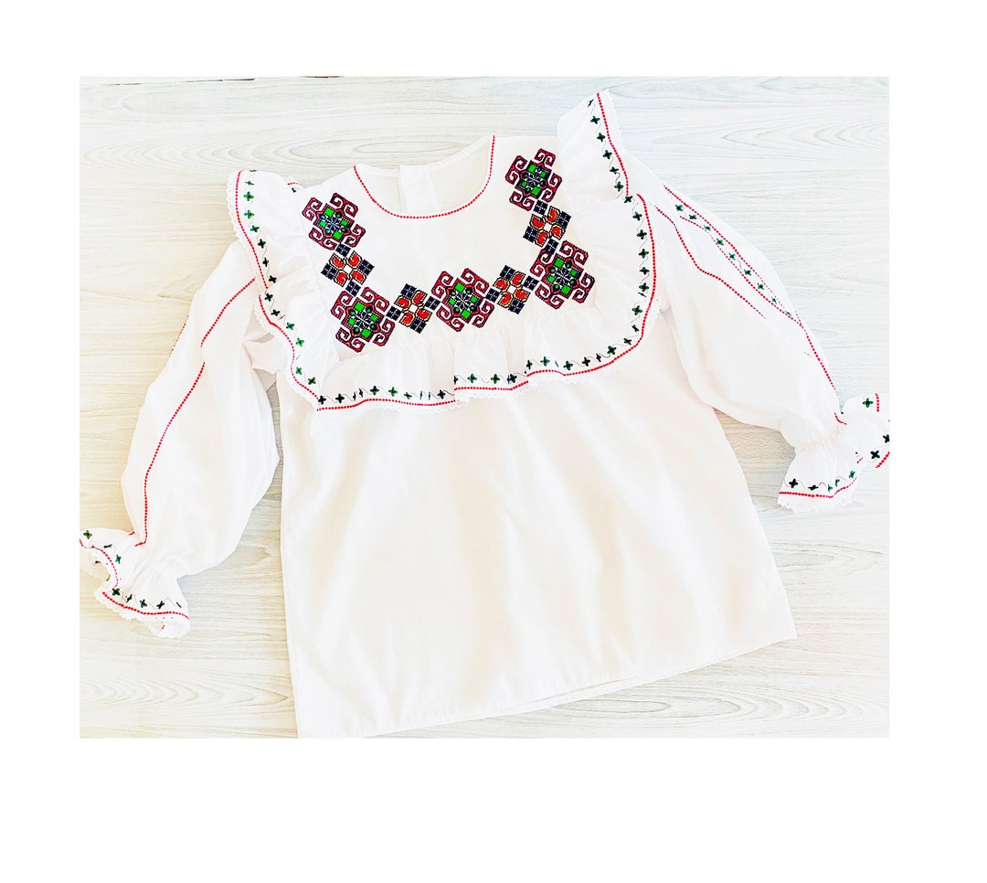 Romanian Traditional Blouse /romania Shirt/romanian Dance Costume ...