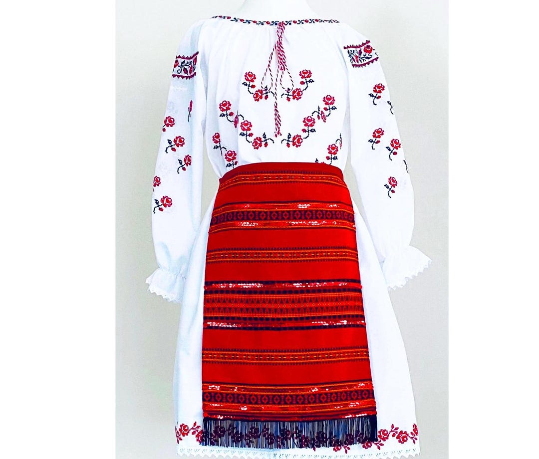 Romanian Traditional Costume/romania Suit/romanian Dance Costume ...