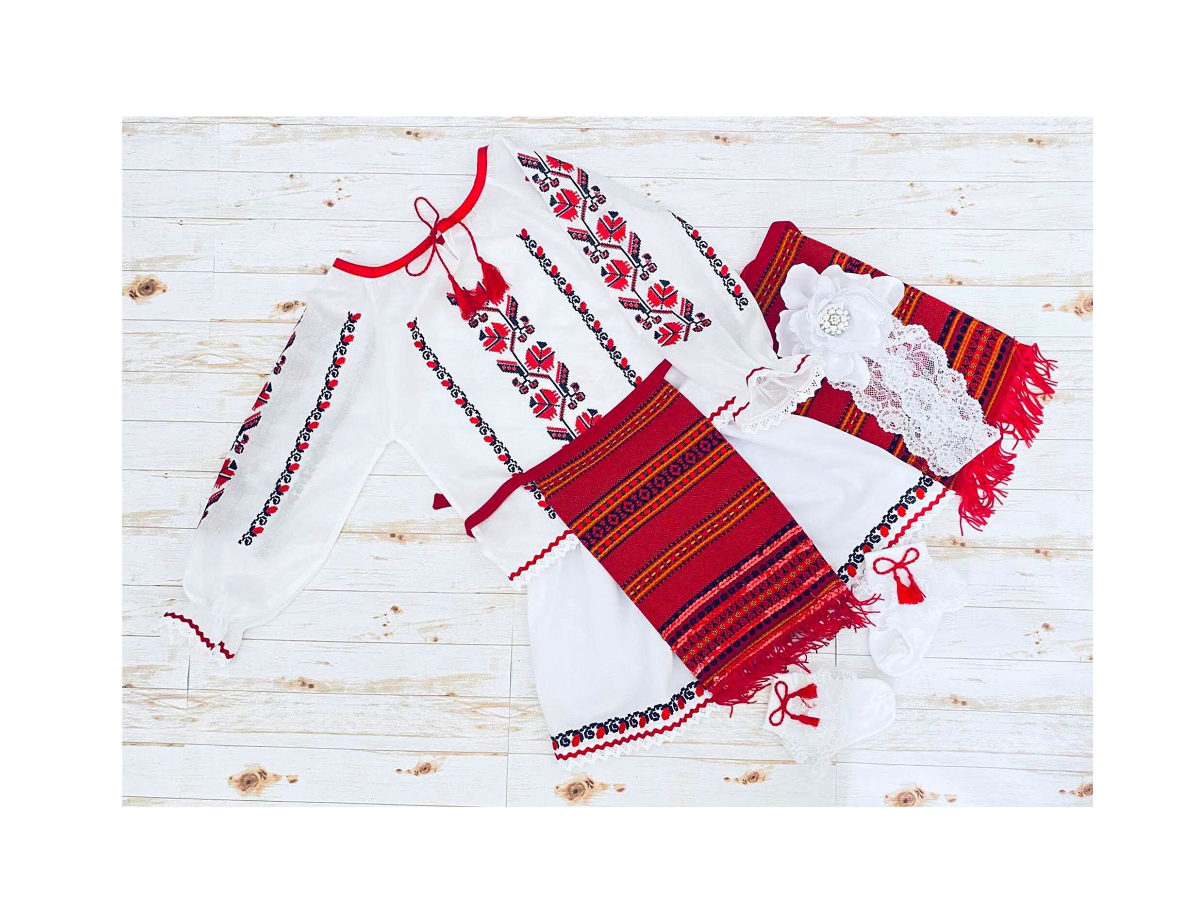 Romanian Traditional Costume/romania Suit/romanian Dance Costume ...