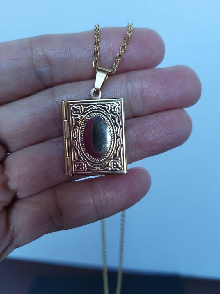 Vintage Style Gold Locket Book Pendant, Photo Frame Necklace - Etsy