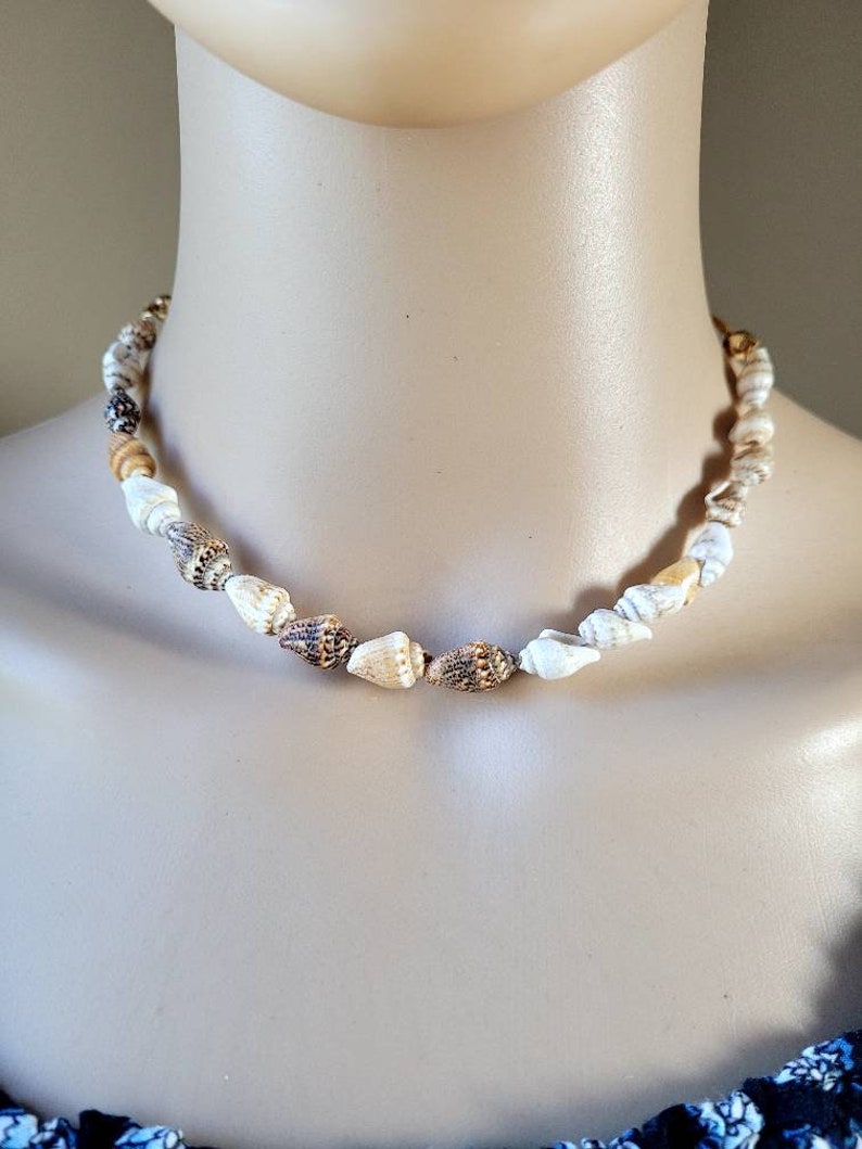 Sea Shells Choker, Ocean Beach Spiral Sea Shells Choker, Macrame ...
