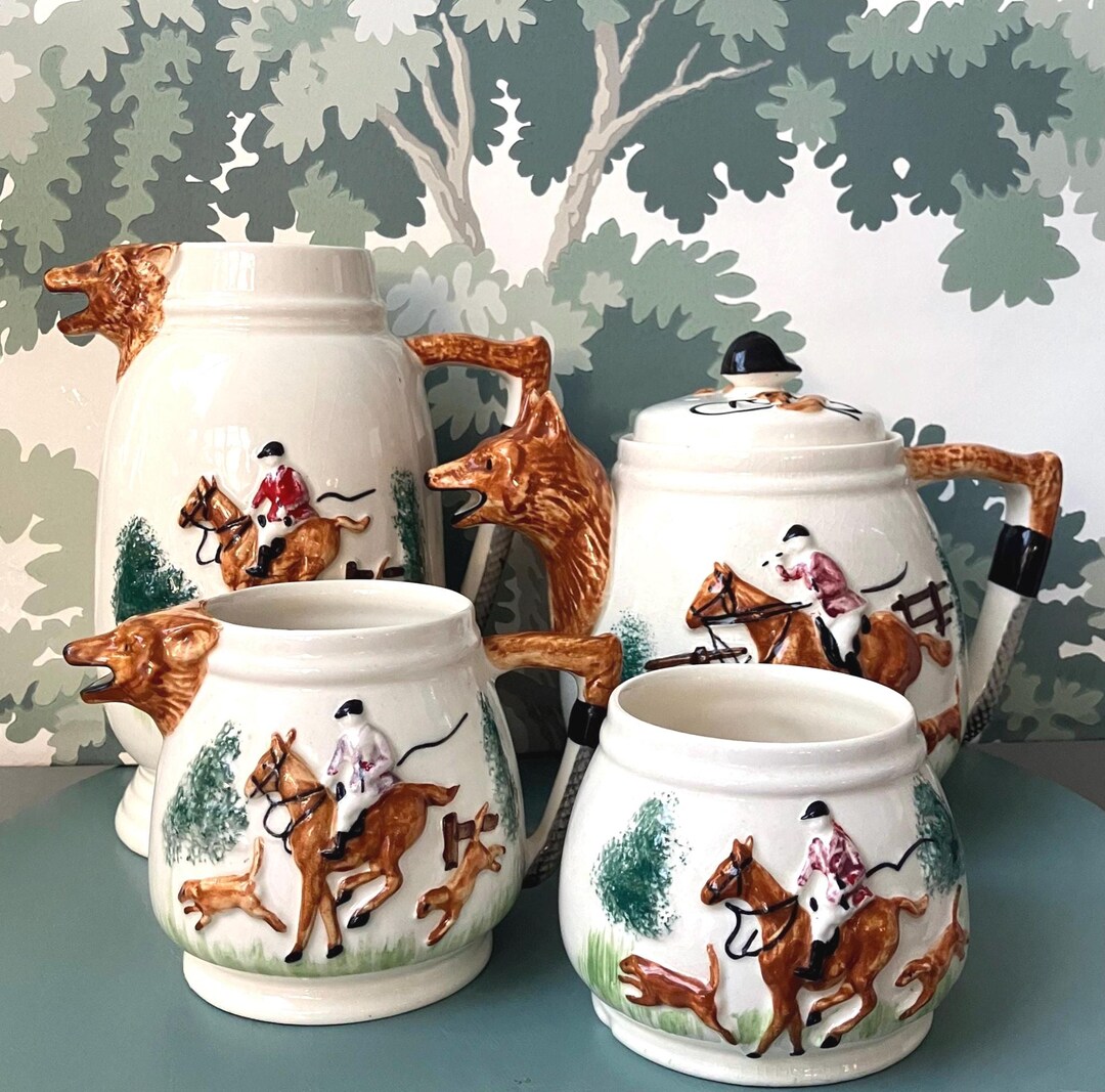 Vintage Fox Hunting Tea Set With Teapot, Milk Jug, Sugar Bowl and Large ...