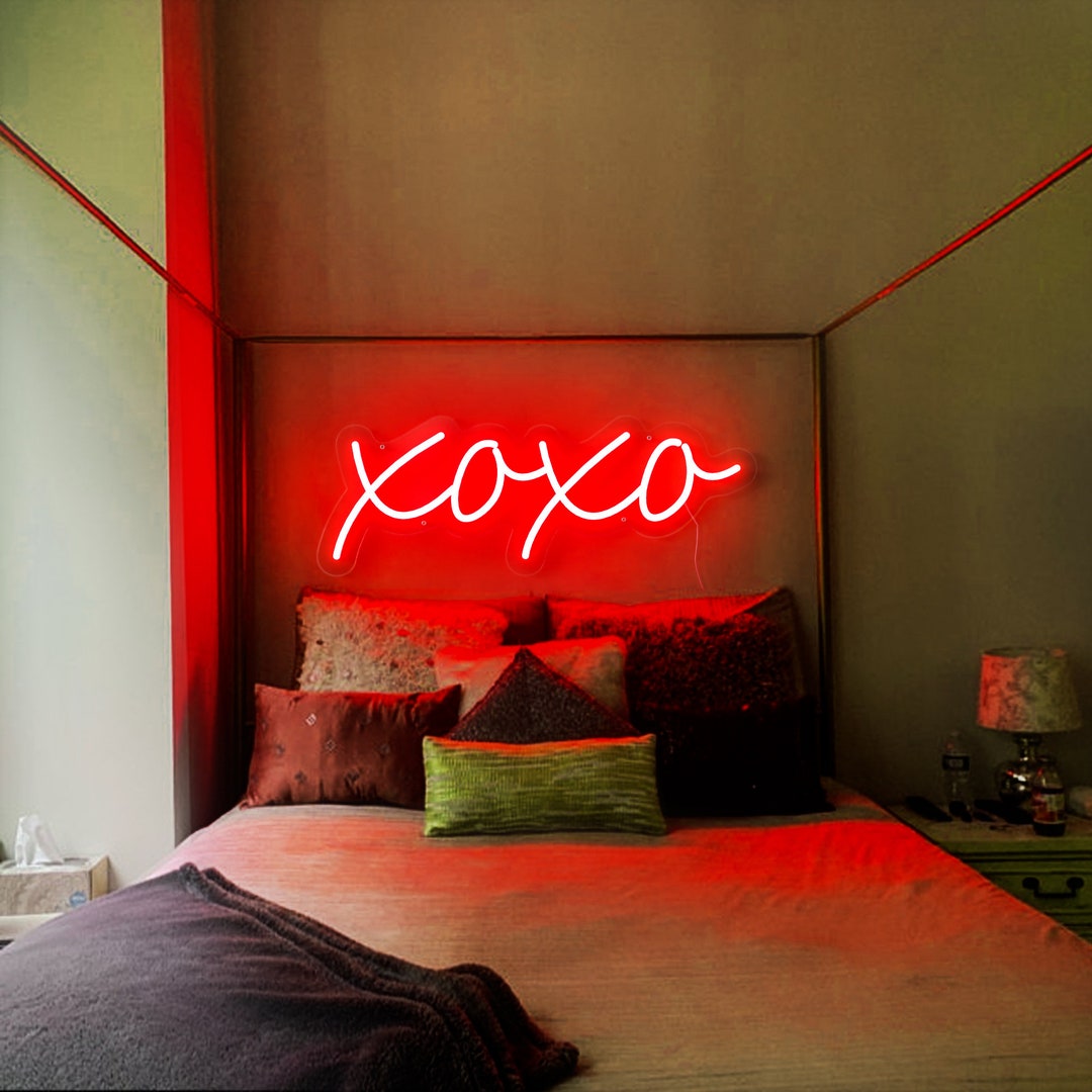 XOXO Neon LED Sign: Bedroom Party Decor, Personalized Neon Art - Etsy