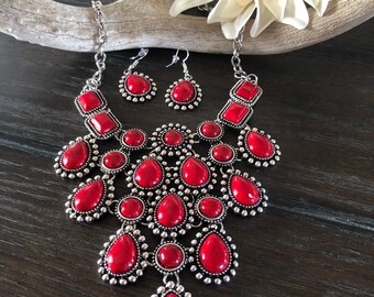 Fashion bib necklace | Etsy