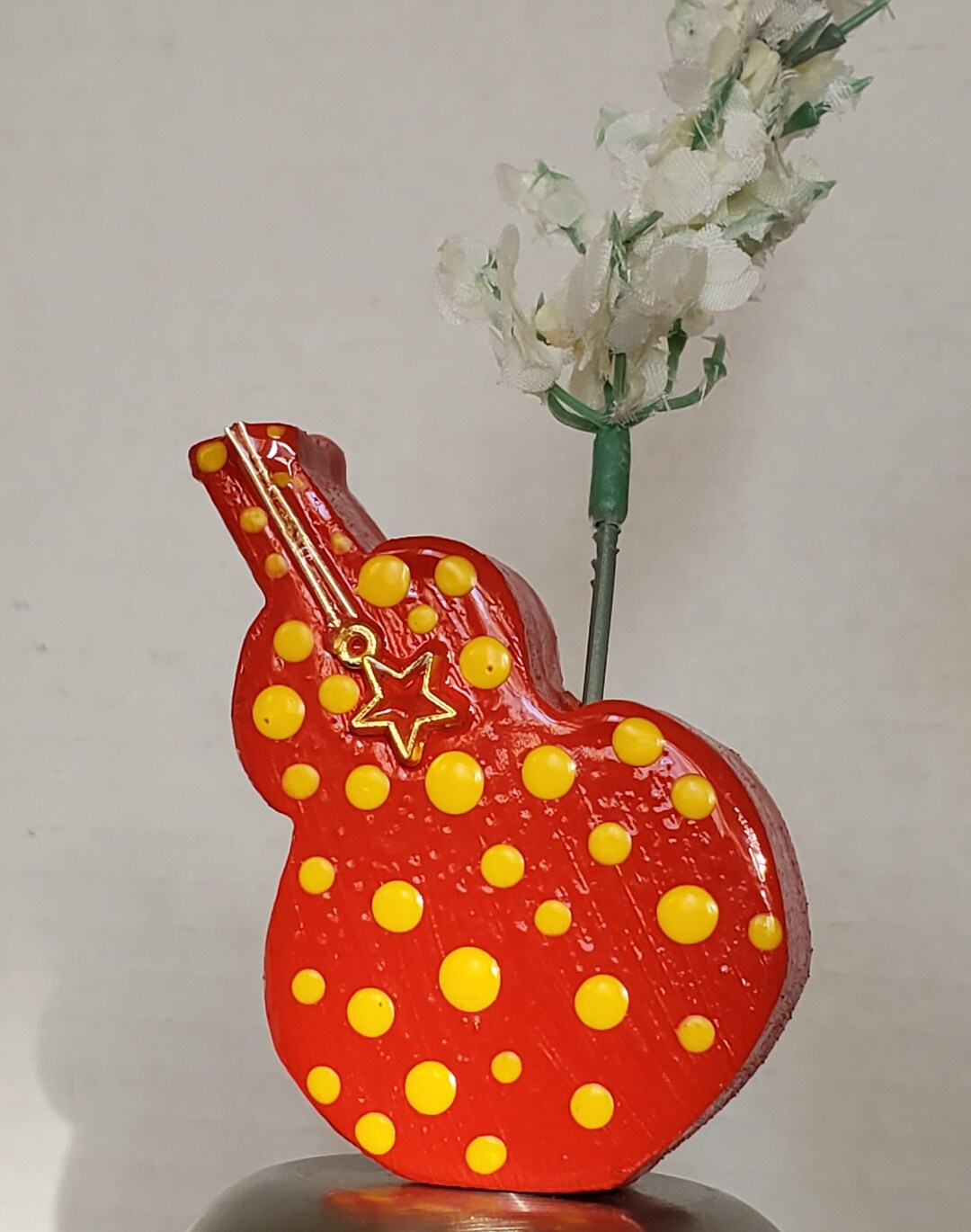 Guitar Flower Mini Vase/incense Guitar Vase Wood/red Dotted Guitar Vase ...