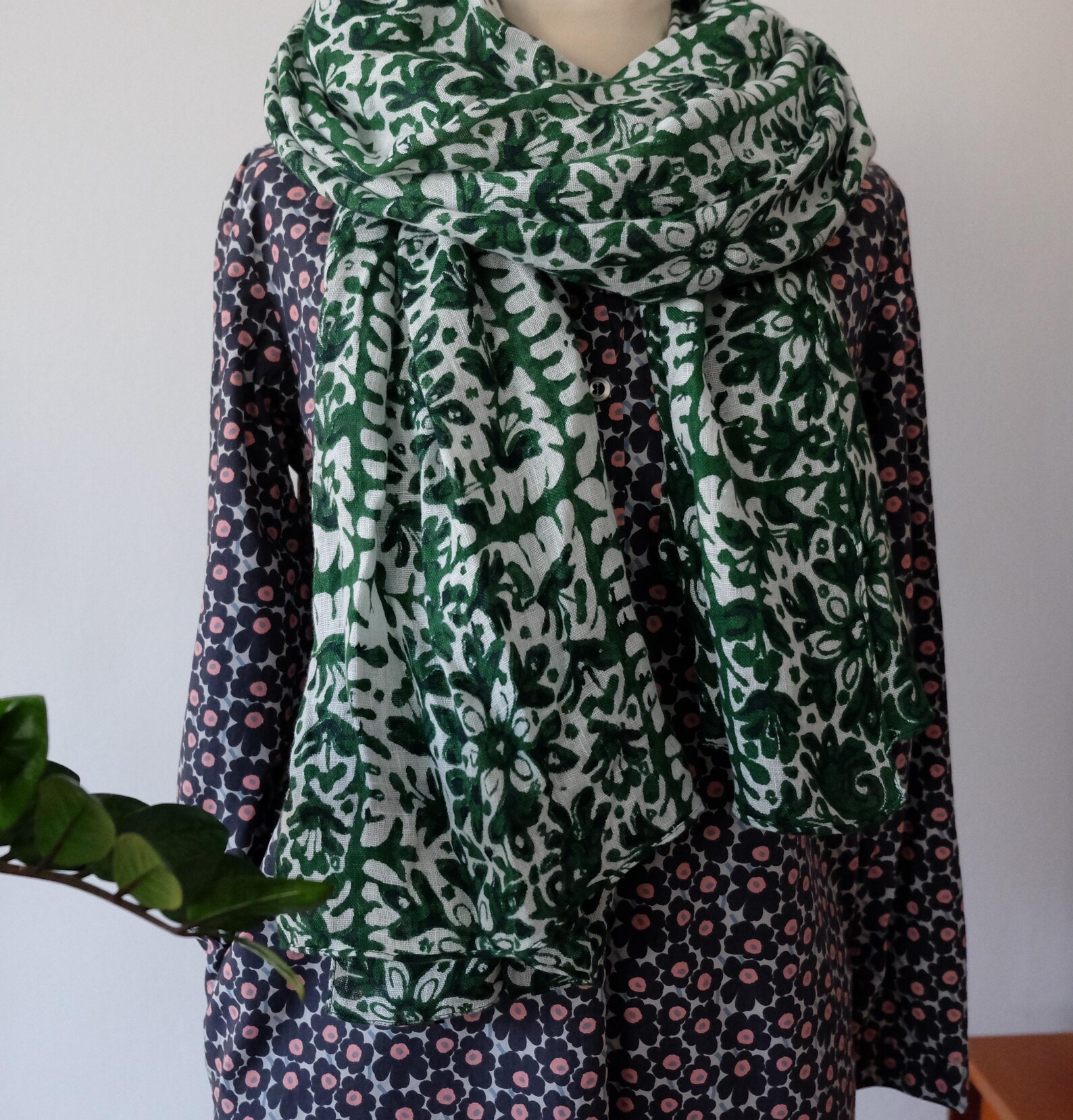 Marimekko Green “ilene Simbad” Scarf, Linen Long Scarf, Wrap, Shawl ...
