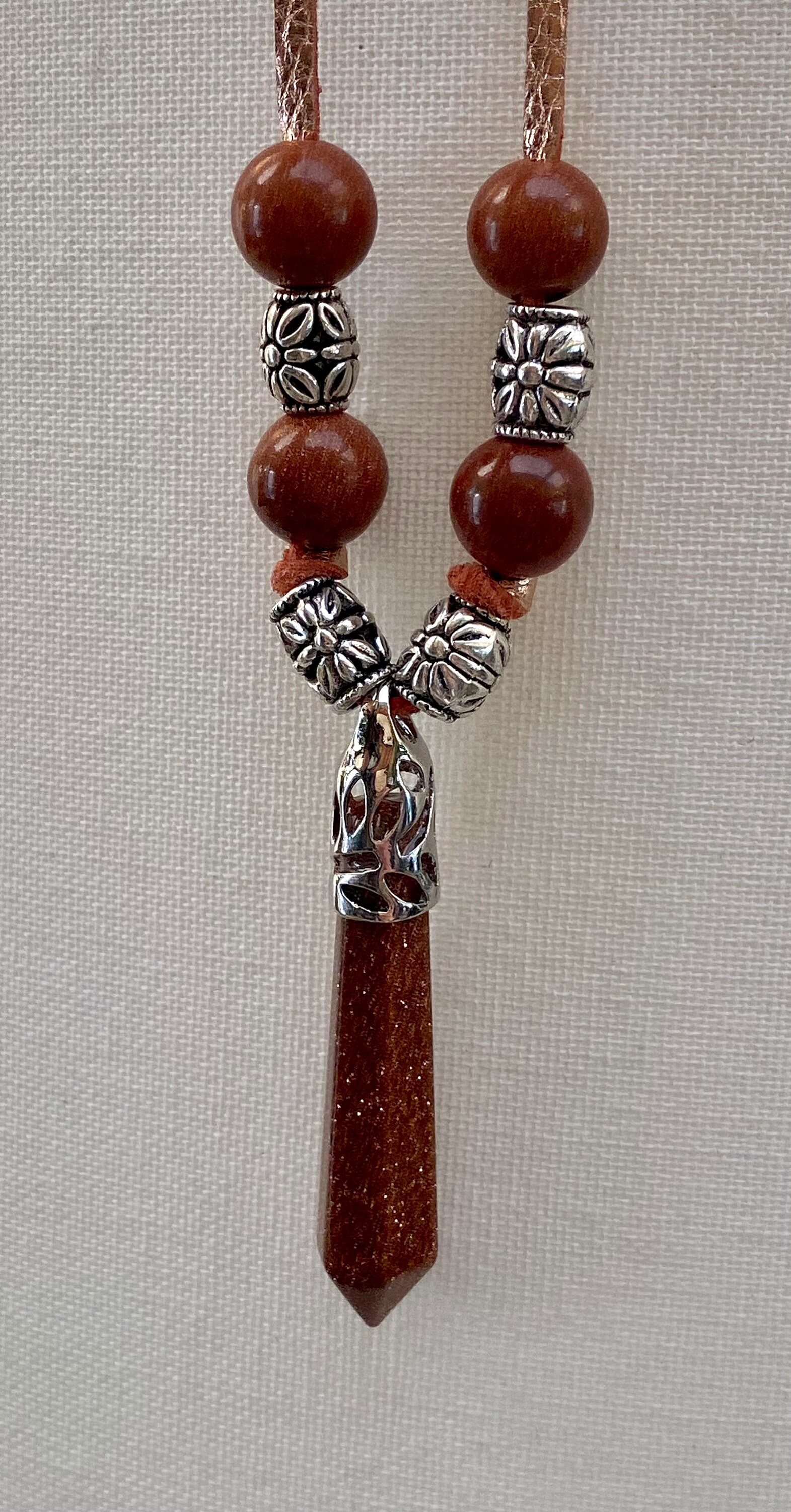 Collar GoldStone Chakra/ Reiki Column con cuentas Goldstone en | Etsy