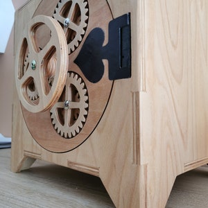 Cnc Files, Unique Wooden Storage Box With a Working Gear Lock Mechanism ...