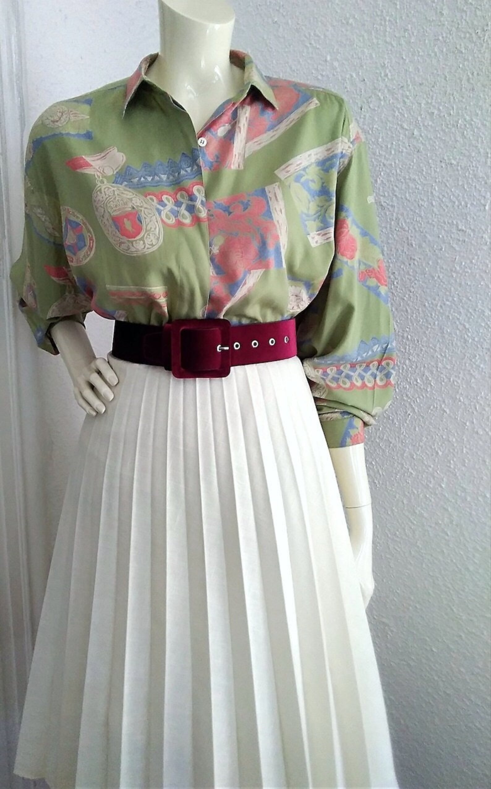 80s Pop-art Blouse Dusted Green Blouse EDITH KUMAR Viscose Blouse Crazy ...