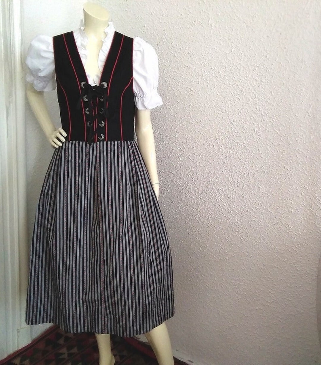 80s Folk Austrian Dress Sleeveless Trachten Traditional Dress Peasant ...