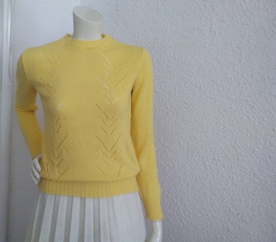70s retro blouse diamond lace pattern knitted top yel… - Gem