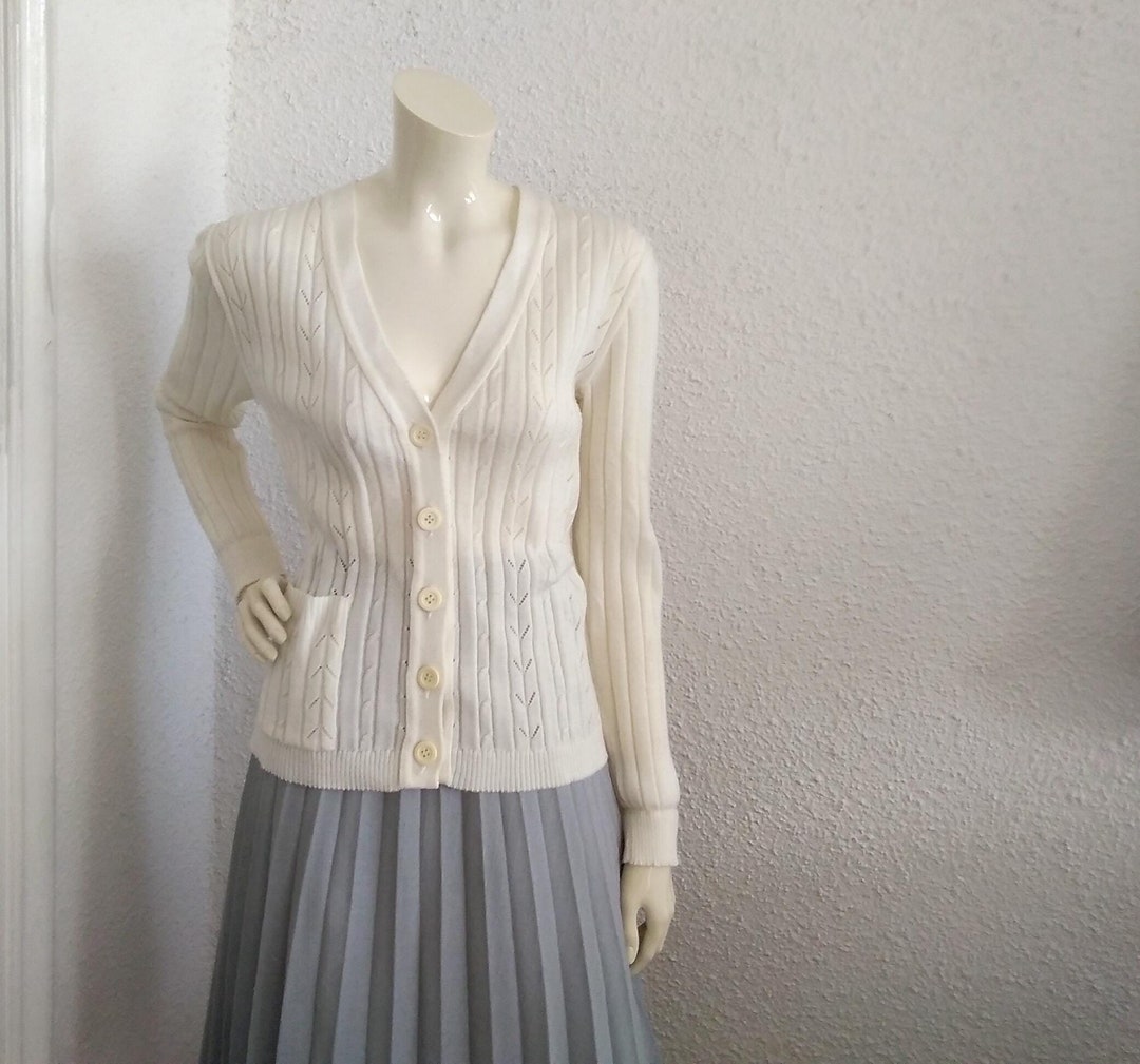 60s-70s Mod Cardigan Minimalist Ivory Cardigan V-neck Simple Cardigan ...