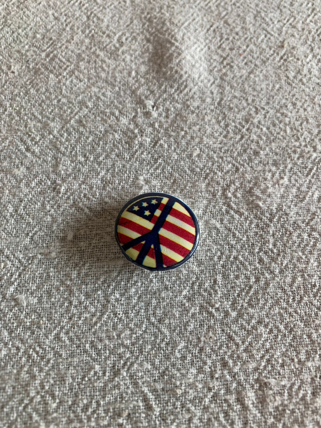 American Flag Peace Pin Back Button / 60's & 70's Fashion / Vintage - Etsy