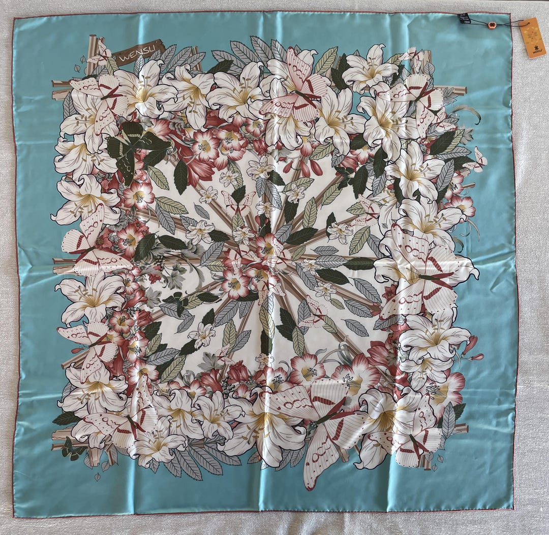 Wensli Silk Scarf With Floral Pattern / 90cm X 90cm / 00's Fashion ...