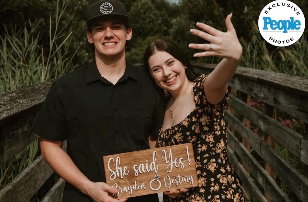 She Said Yes Engagement Photo Prop Sign| She Said Yes Engagement ...