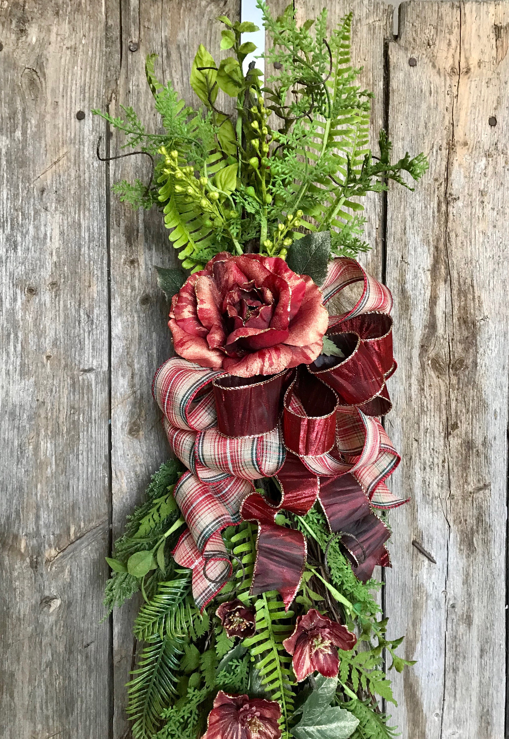 Red Rose Christmas Swag - Etsy