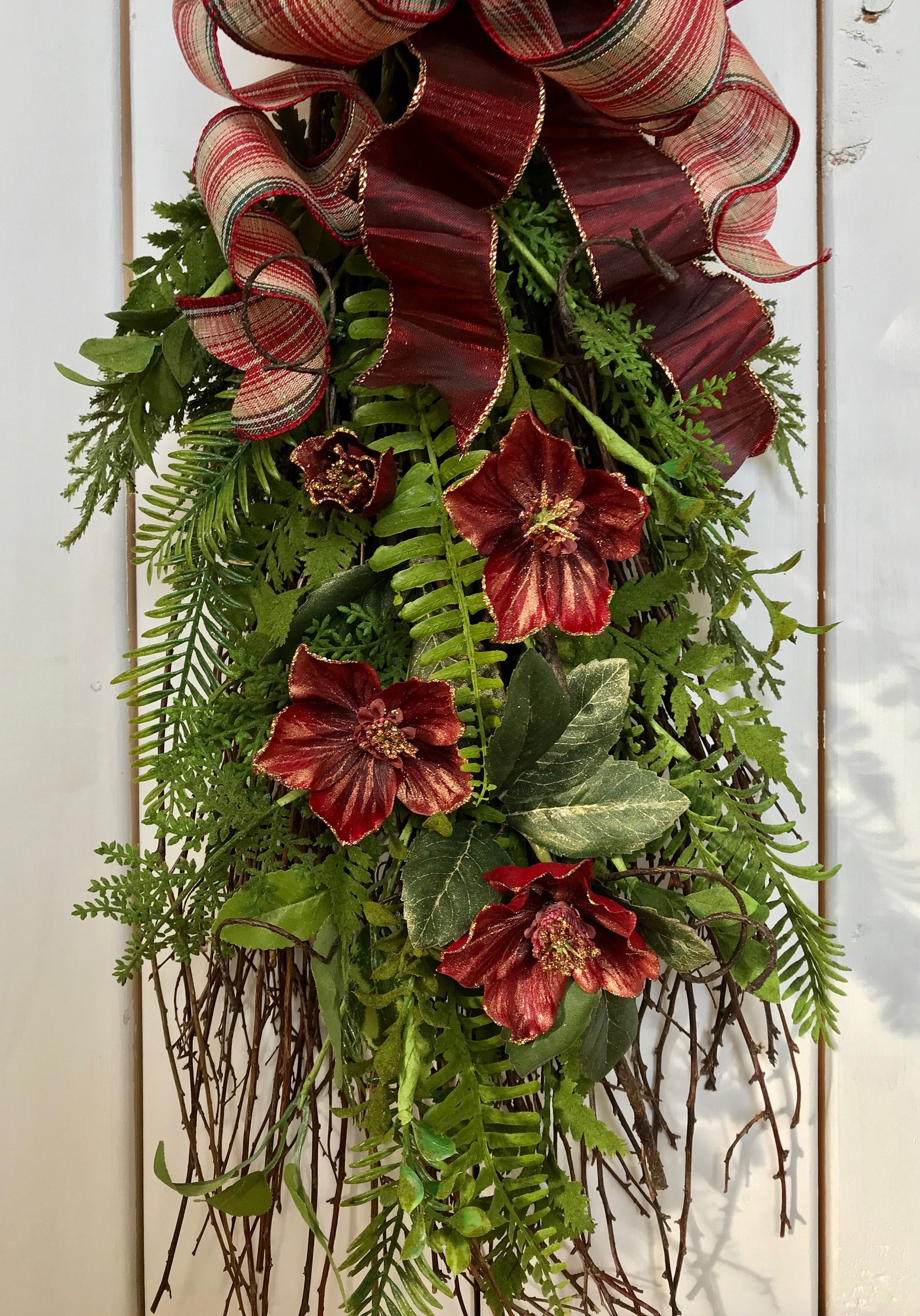 Red Rose Christmas Swag - Etsy