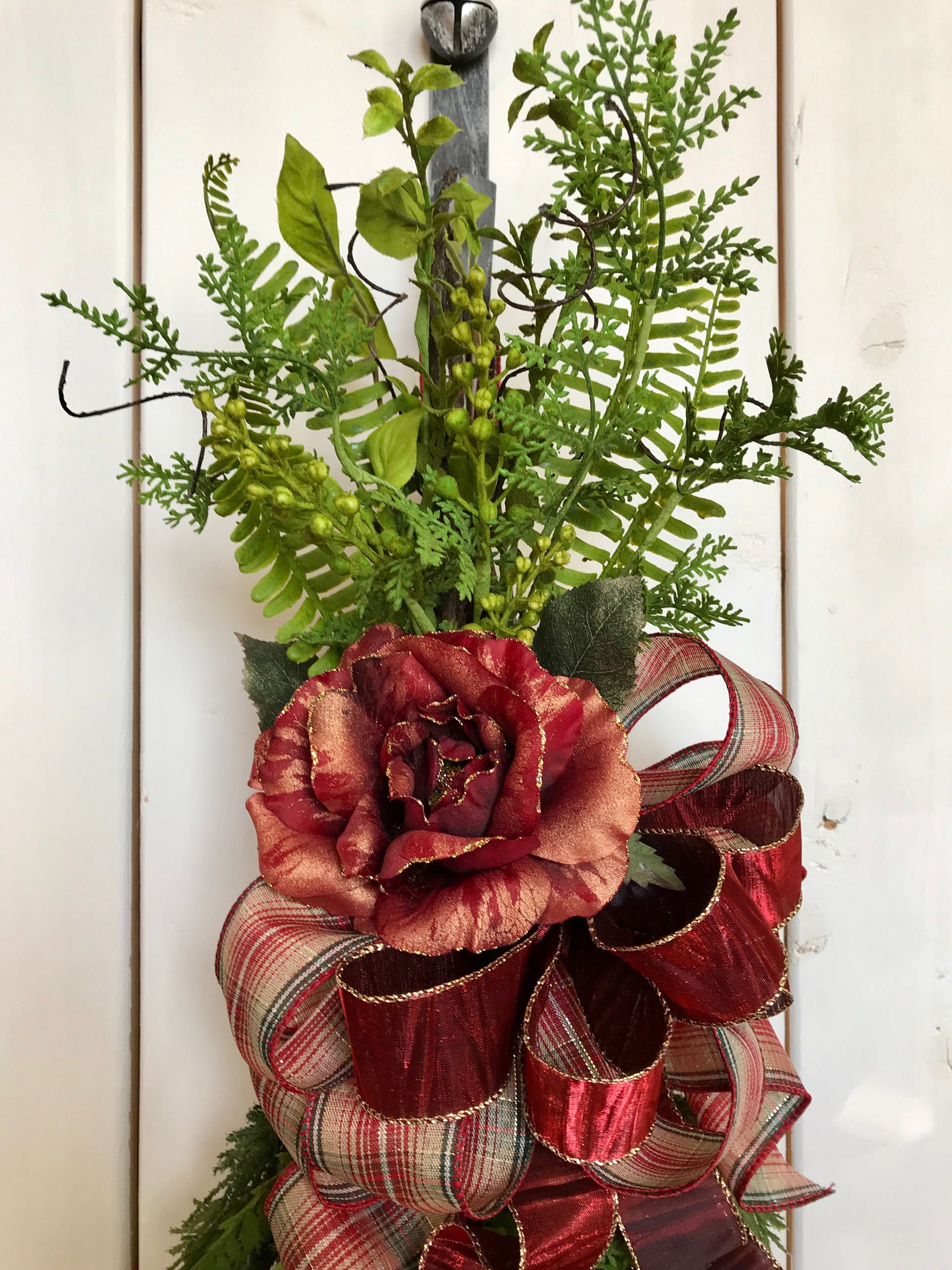 Red Rose Christmas Swag - Etsy