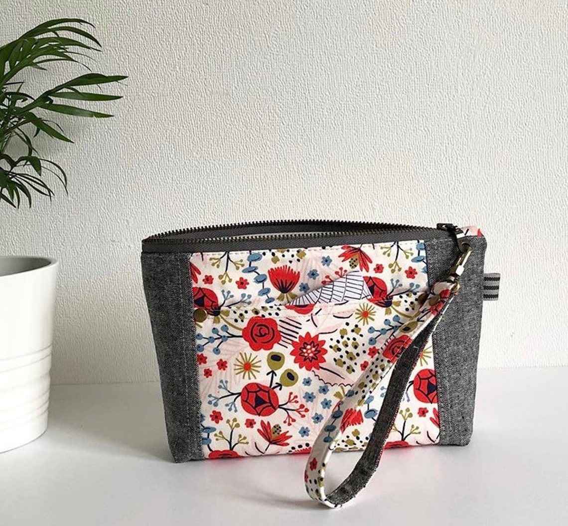 Norfolk Pouch sewing pattern in two sizes pdf pattern | Etsy