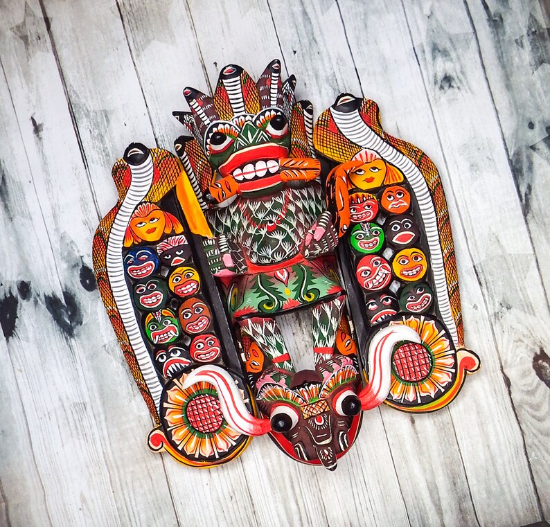 Stunning Handmade Traditional Sri Lankan Mask With 18 Figures | Etsy