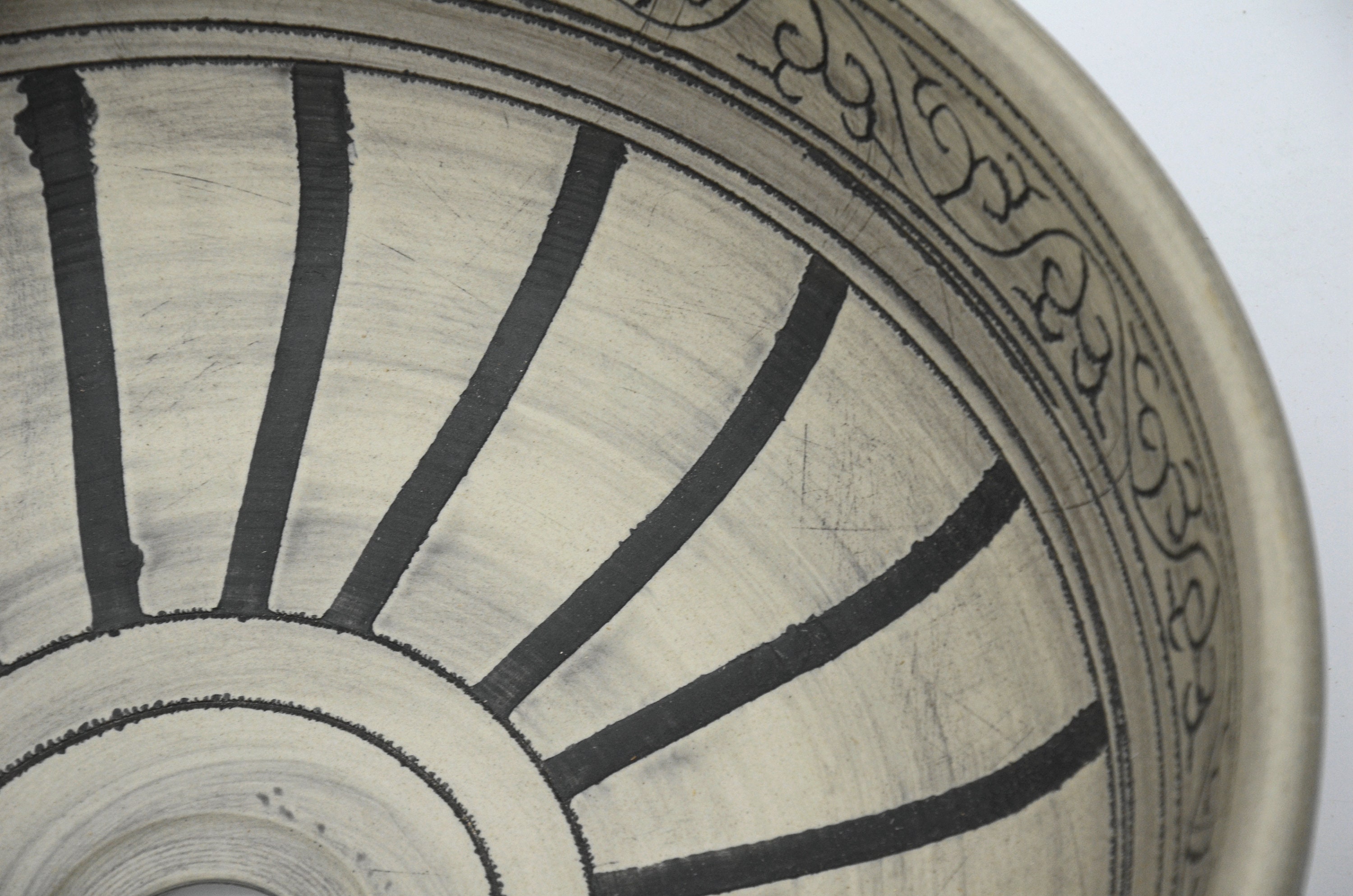 Vintage Floral Pattern Handmade Engraved Pottery Style Round - Etsy UK