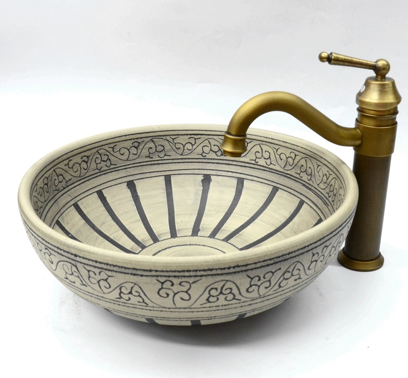 Vintage Floral Pattern Handmade Engraved Pottery Style Round - Etsy UK