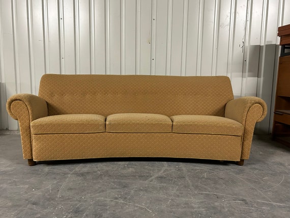 1940 S Couch