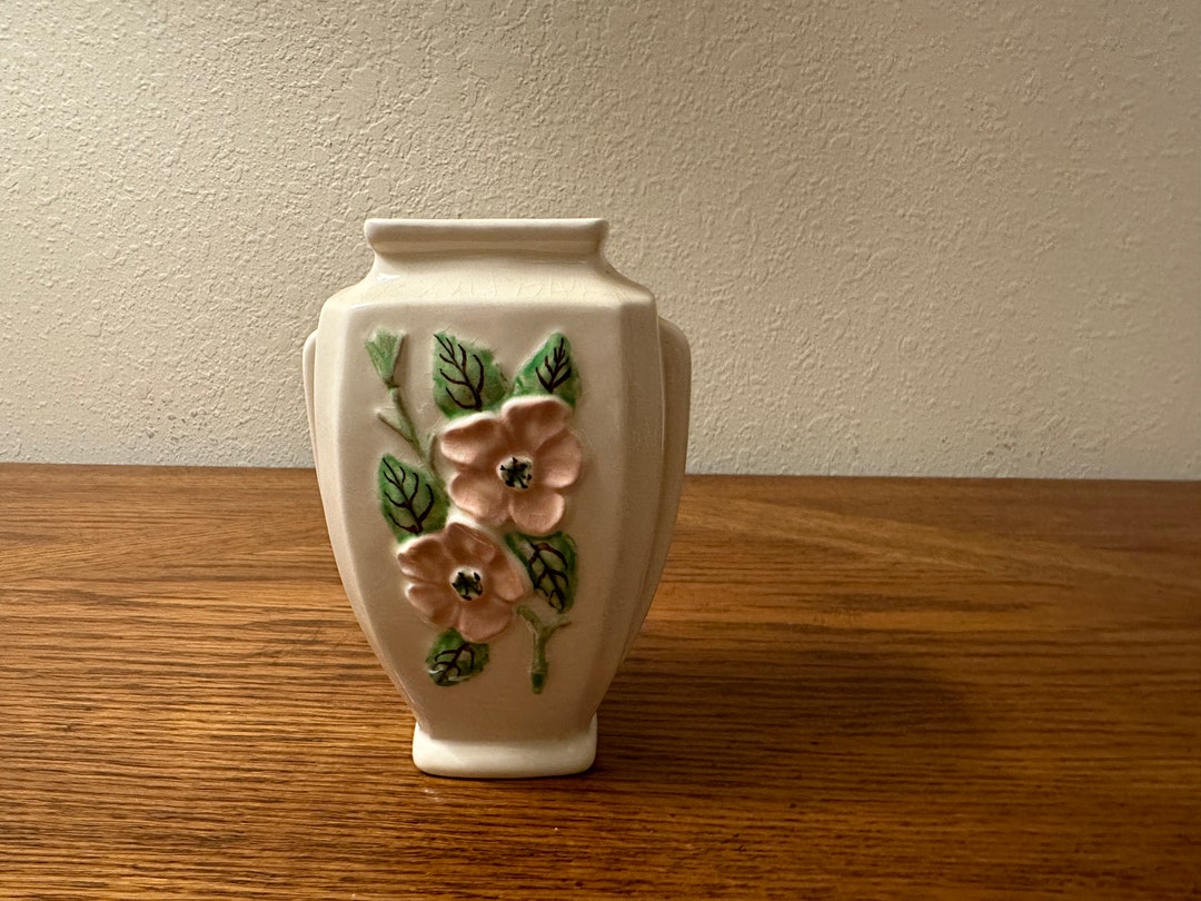 1940s Hull Pottery Small Flower Vase in White - Etsy