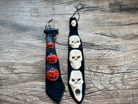 Rare Vintage 90's Halloween Costume Disguise Rubber S… - Gem