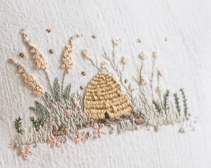 Vintage Beehive Embroidery Kit - Etsy