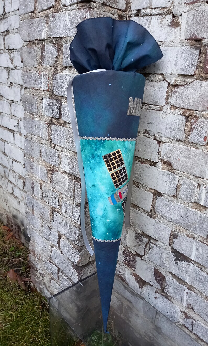 School Cone Matching the Nebula Scout, Space Bear Ergobag, Shuttle ...