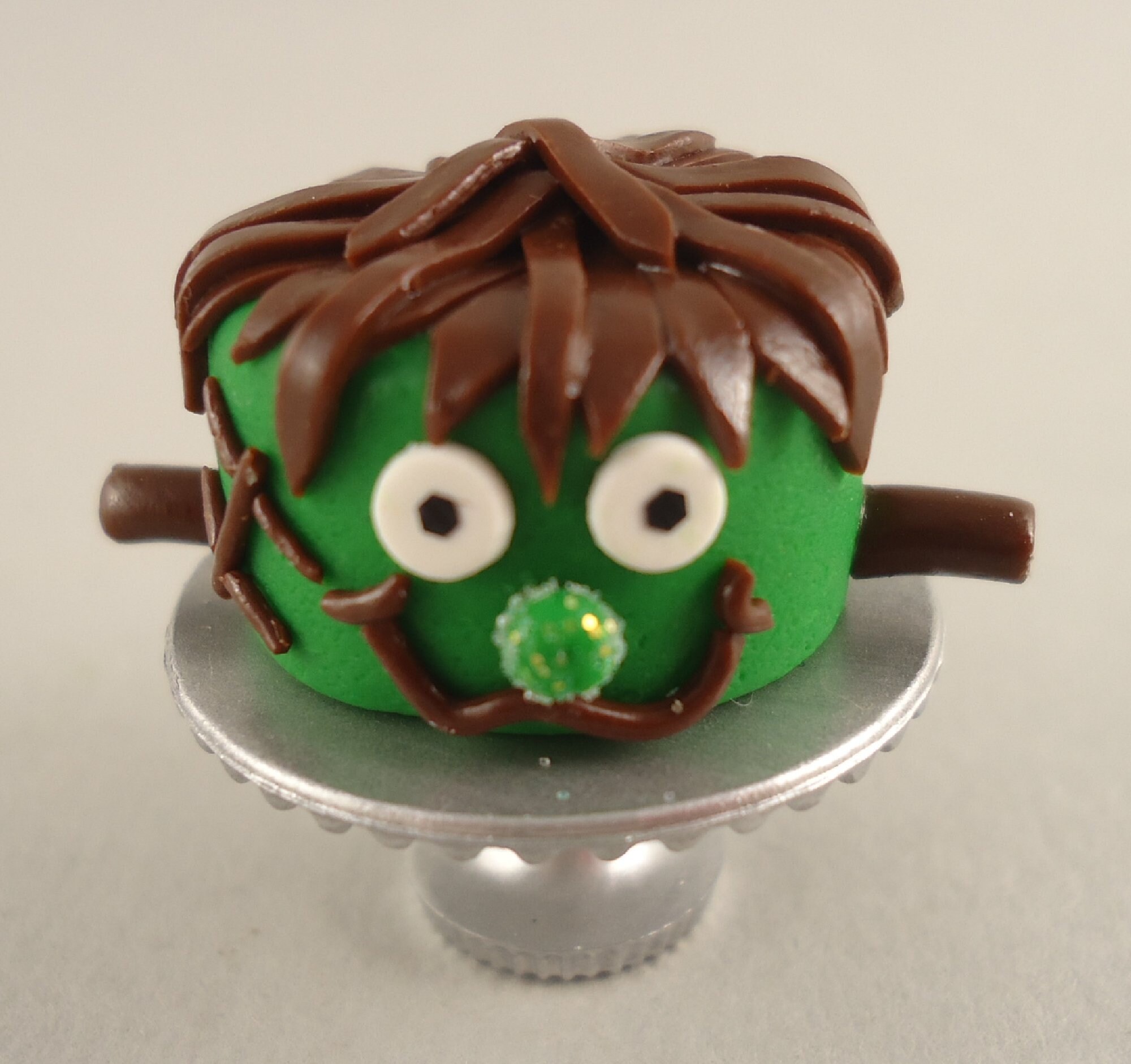 Miniatures Dollhouse Miniature Graveyard Cake Art & Collectibles ...