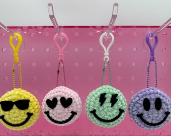 Smiling Face Keychain PDF Crochet Pattern Accessories - Etsy