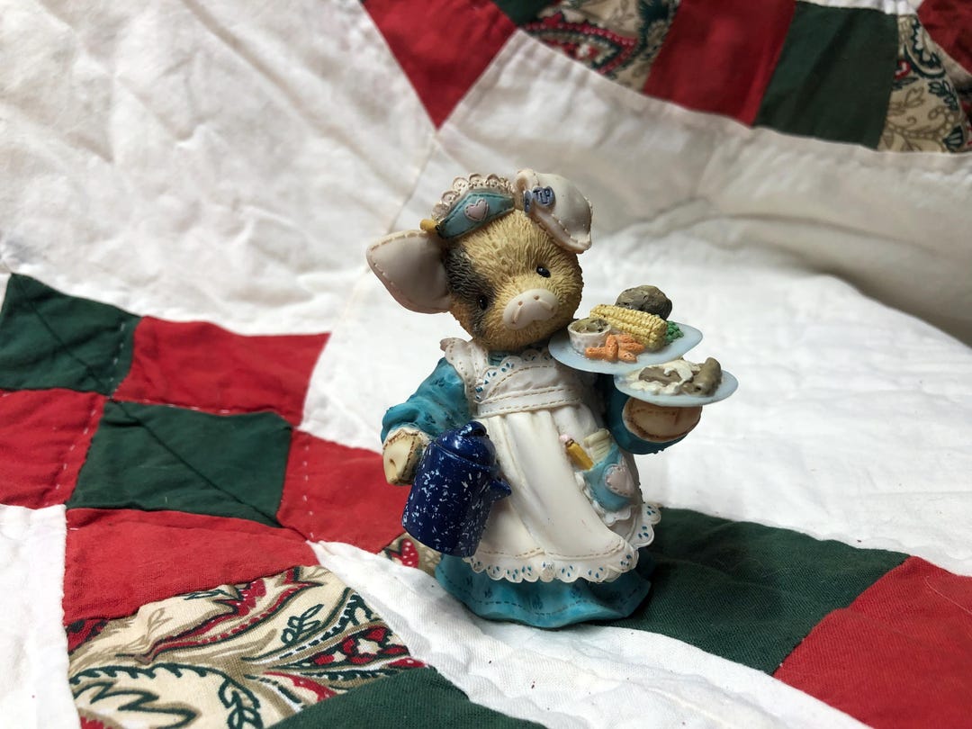 Vintage This Little Piggy “serving up the Slop” Waitress Pig Figurine ...