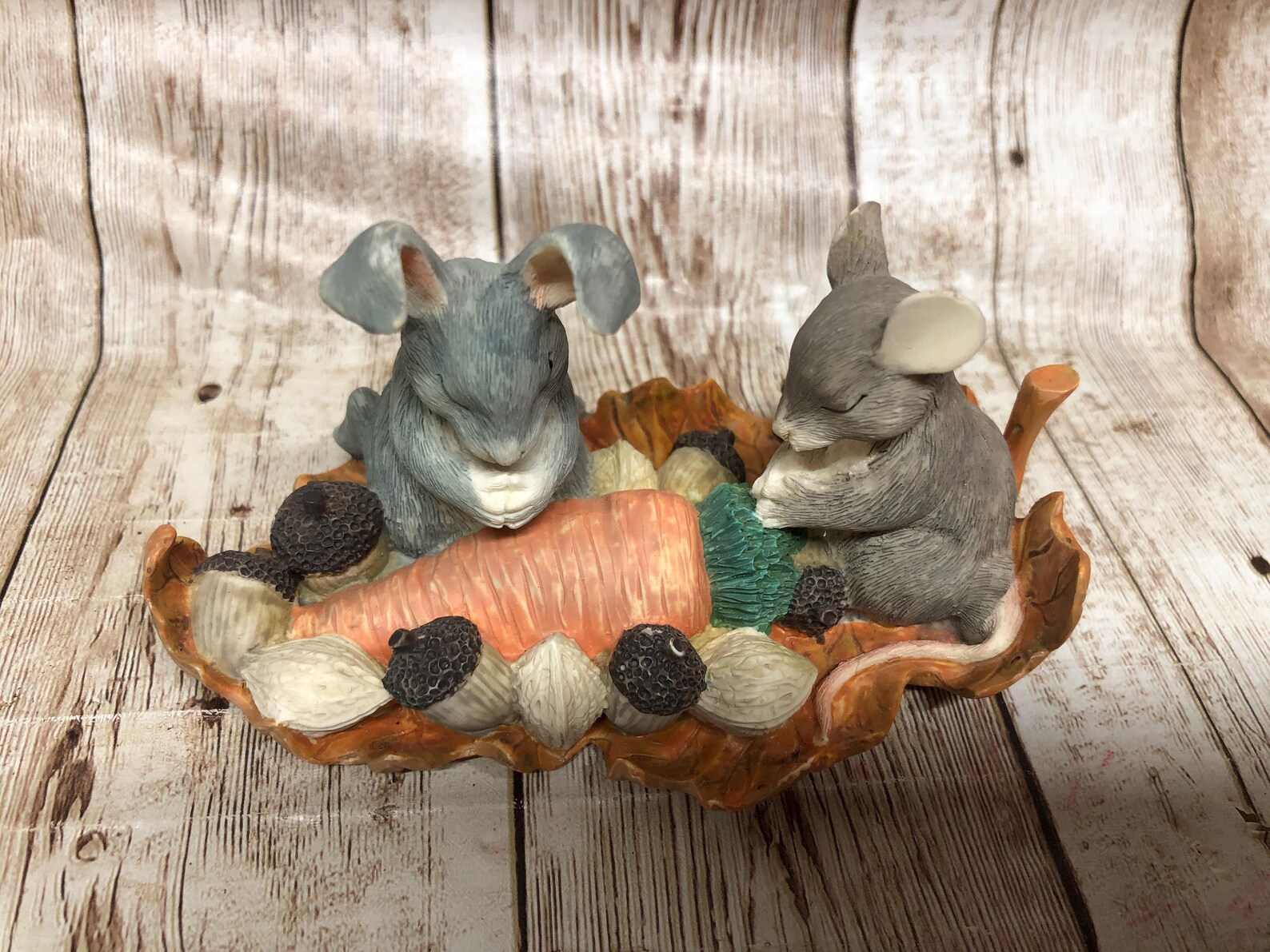 Vintage Silvestri Bunny and Mouse Praying Over a Carrot Figurine - Etsy