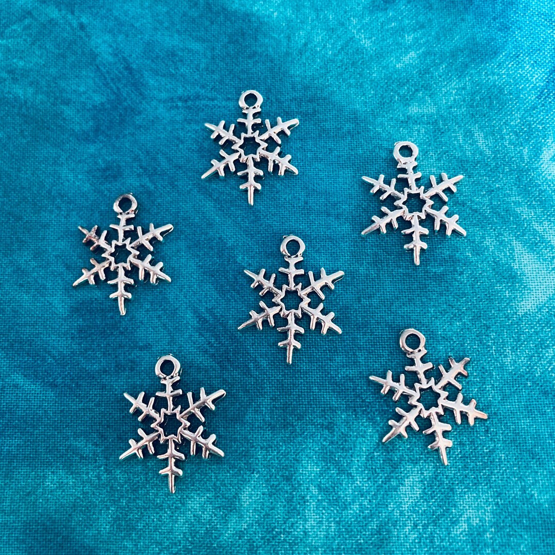 Snowflake Charms (6, 12 or 24 Charms) Christmas Charms - Etsy