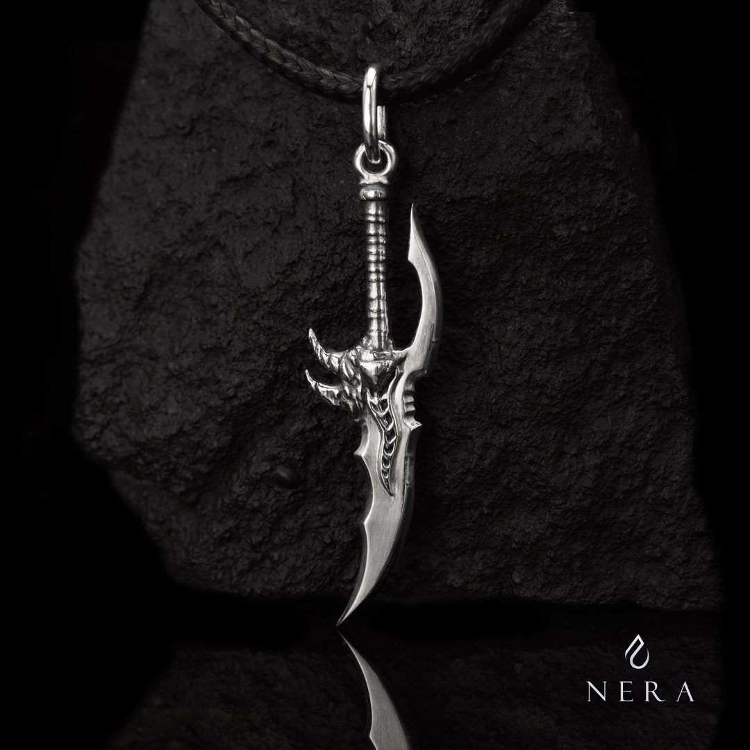 Venom Fang Dagger Necklace Pendant - Etsy