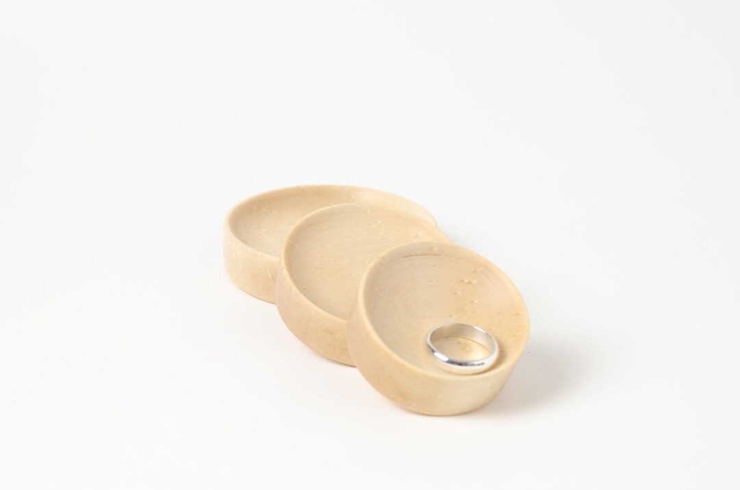 Wood Ring Dish, Wedding Gift, 5th Anniversary. Small Ring Holder - Etsy