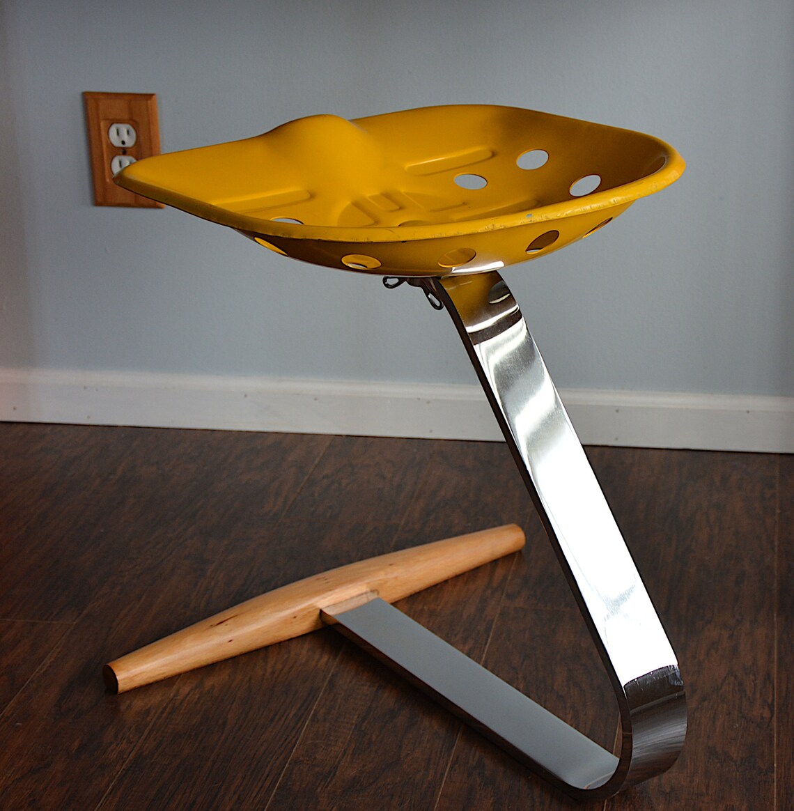 Achille & Pier Giacomo Castiglioni for Zanotta Mezzadro Stool - Etsy