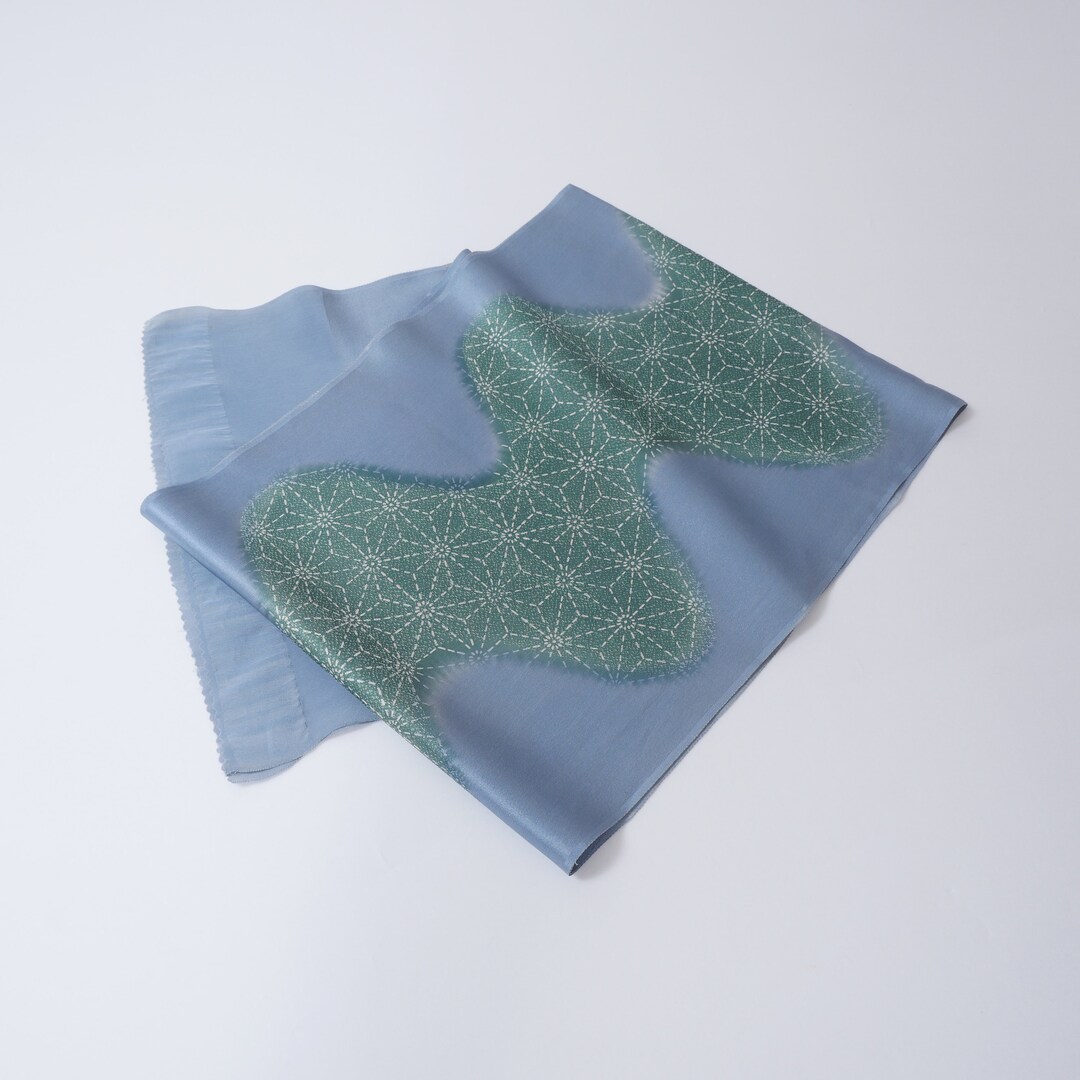 Vintage Japanese Blue Silk Obiage/scarf With Green Ryusui Shibori and ...