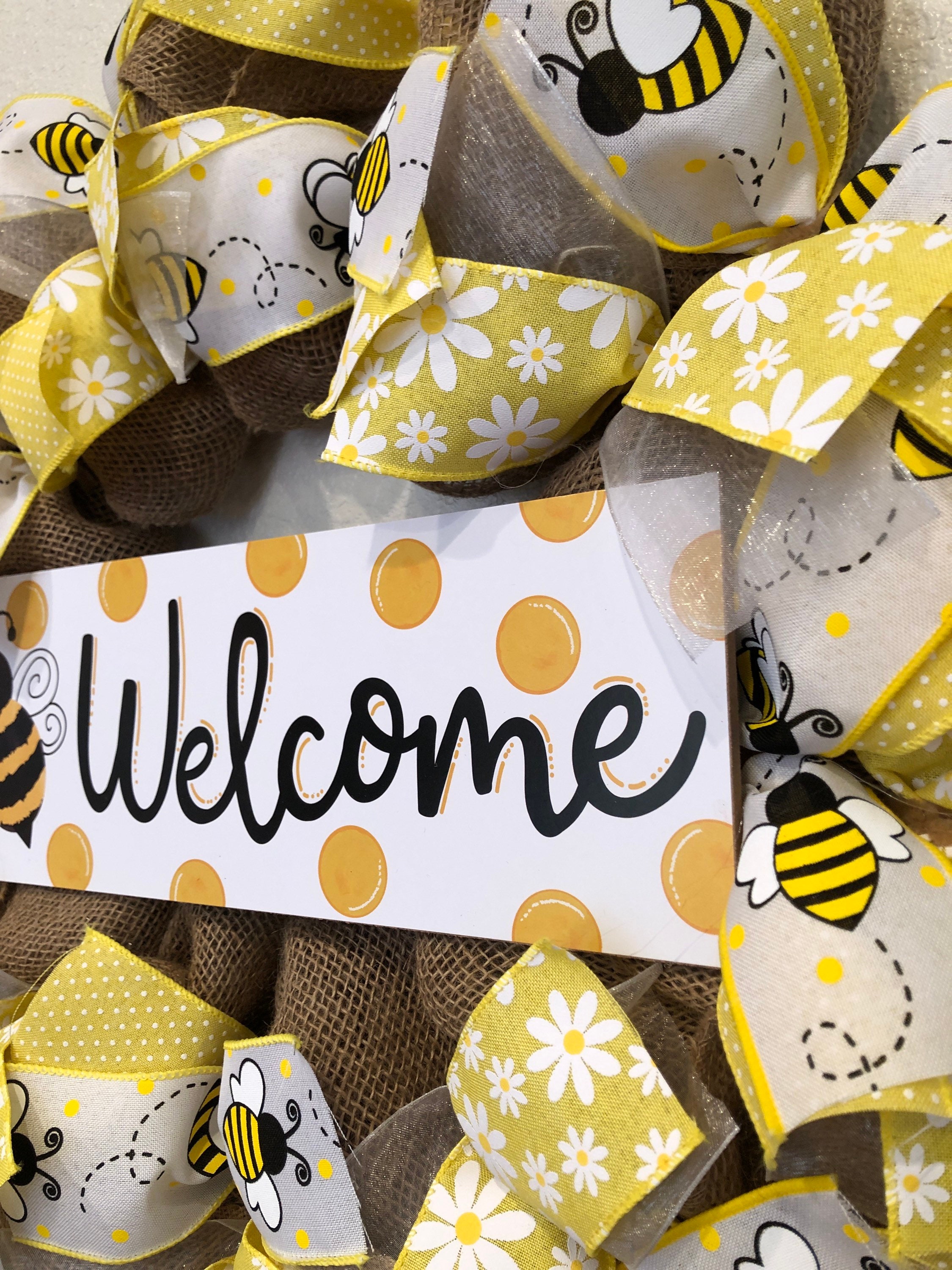 Bumble Bee Welcome Wreath: Burlap Deco Mesh, Rustic Farmhouse Decor - Etsy